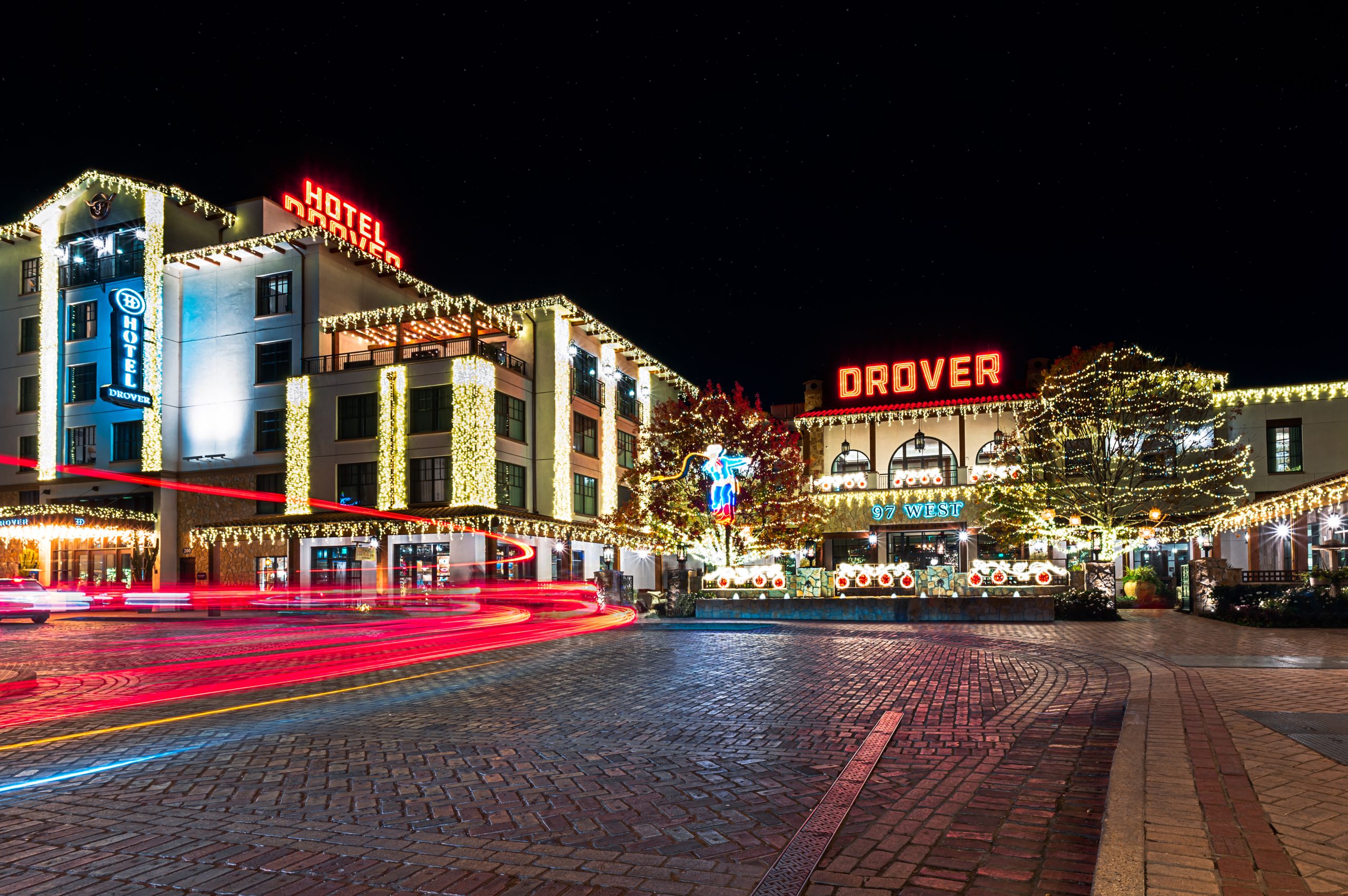 Christmas Company's Magic Touch - Enhancing the Hotel Drover Holiday ...